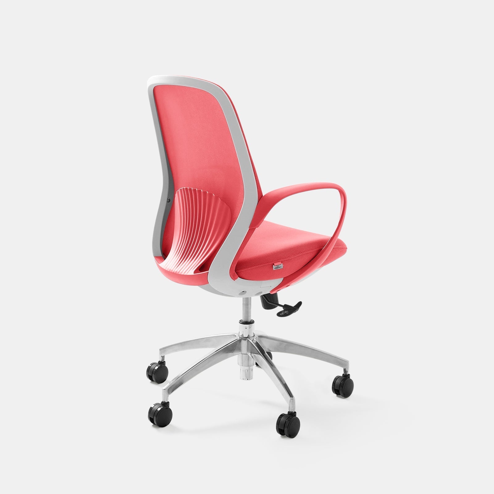 Office chairs for back problems: what to adjust first for relief — URBANICA